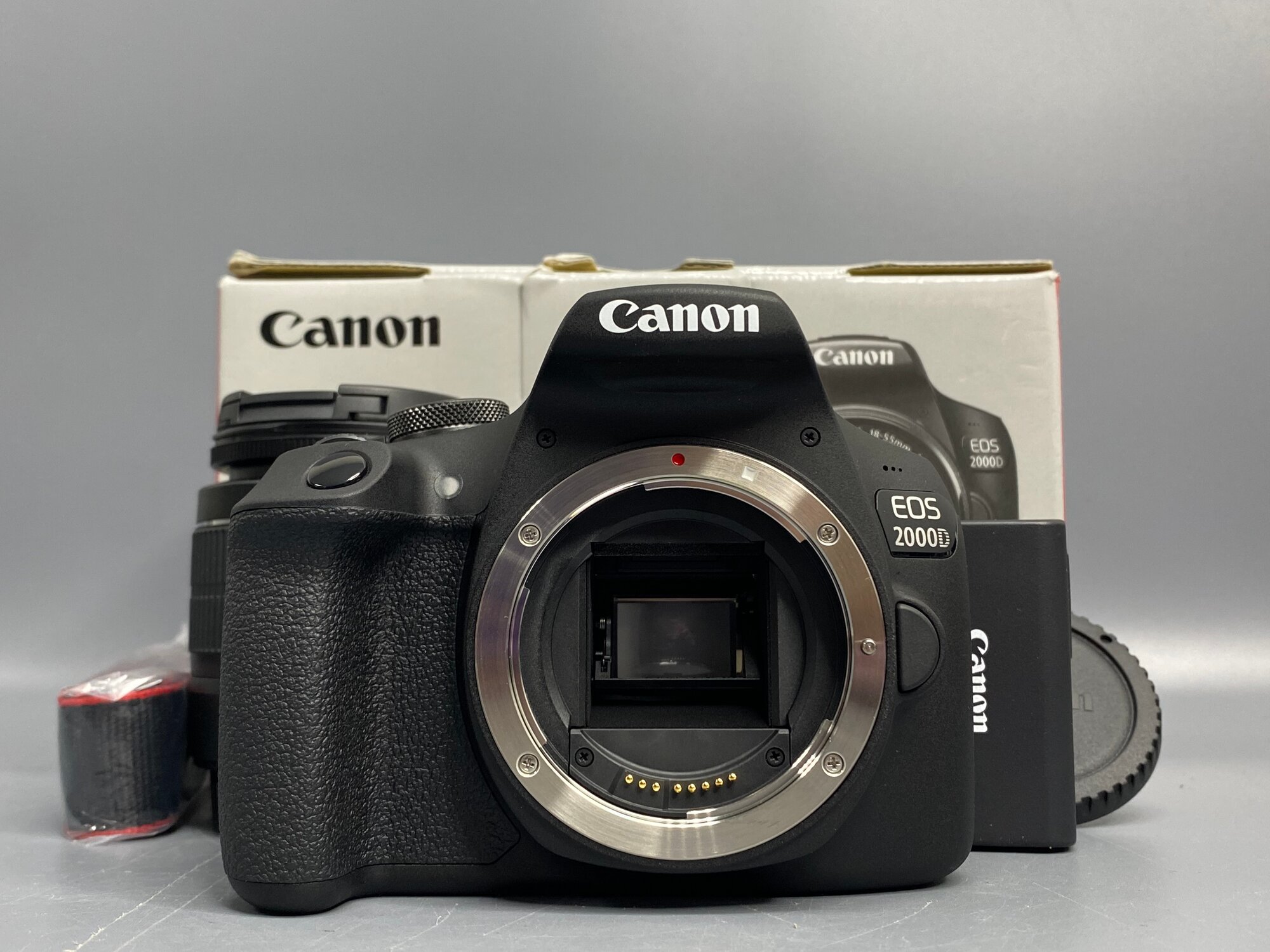 Canon EOS 2000D Kit 18-55mm 3.5-5.6 III