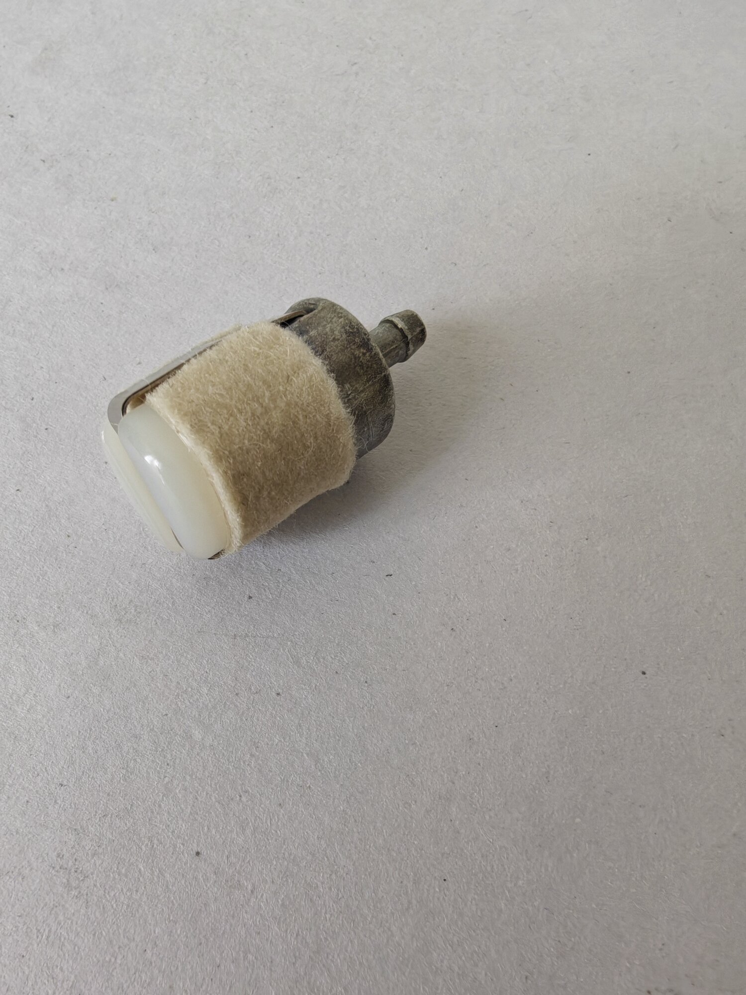 Топливный фильтр бензопил 38/45/52/58cc D-5.5mm 11070
