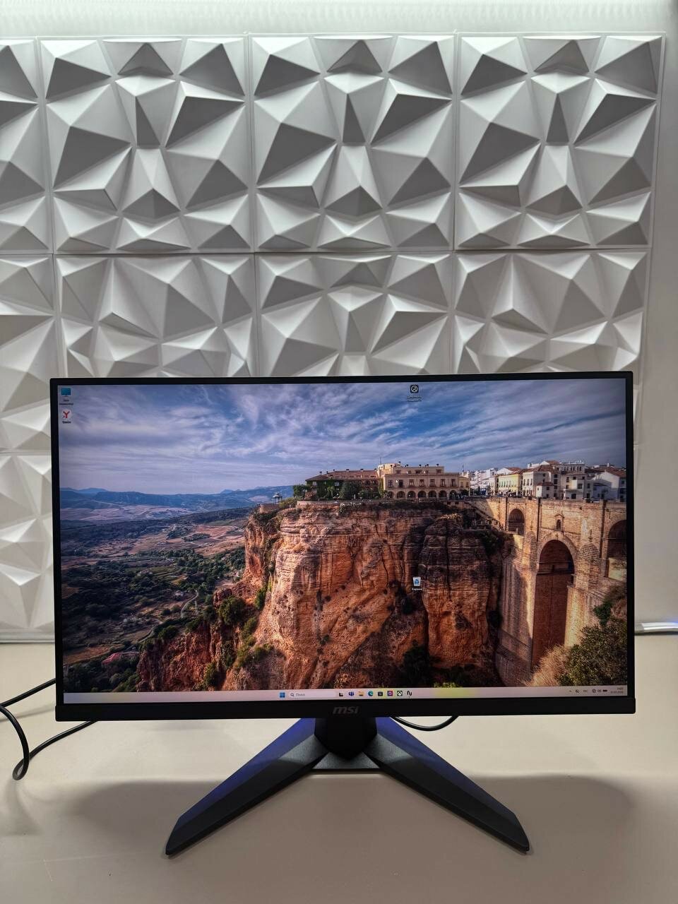 Монитор MSI MAG 274QF X24 27", 2560x1440 240 Гц