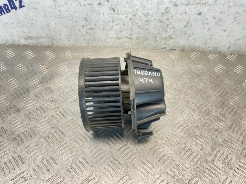 Мотор печки Nissan Terrano 2015 2720500Q0B D10 F4RA400 (с пробегом)
