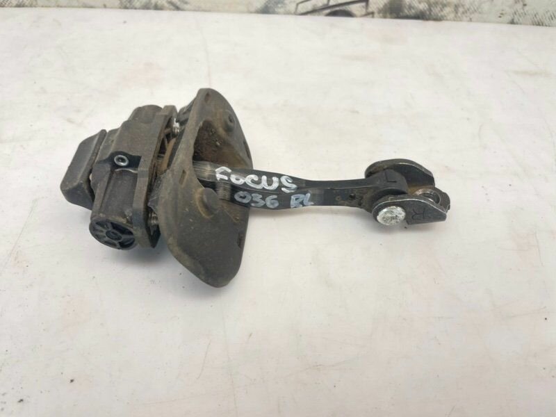 Ограничитель двери Ford Focus 2011 1726441 CB8 IQDB, задний левый (с пробегом)