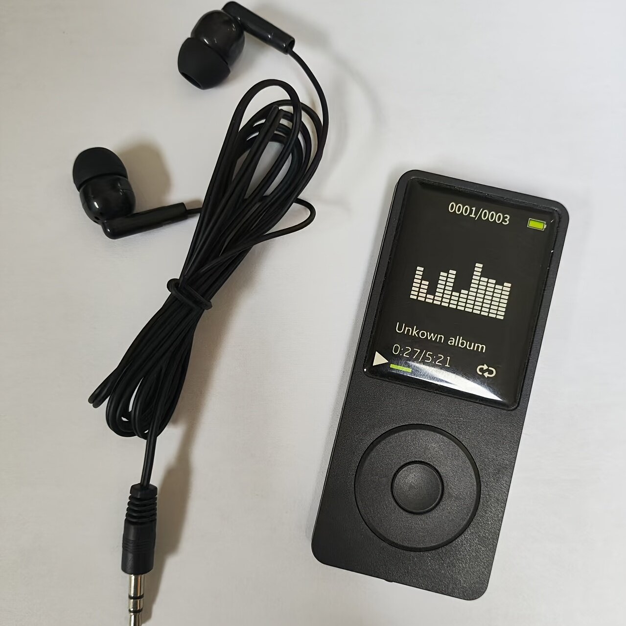 Портативный MP3-плеер мини, черный, с наушниками и кабелем для зарядки
