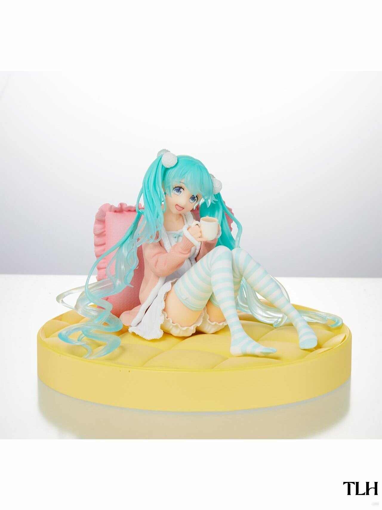 Фигурка Мику Хацунэ / Miku Hatsune (12см, пакет)