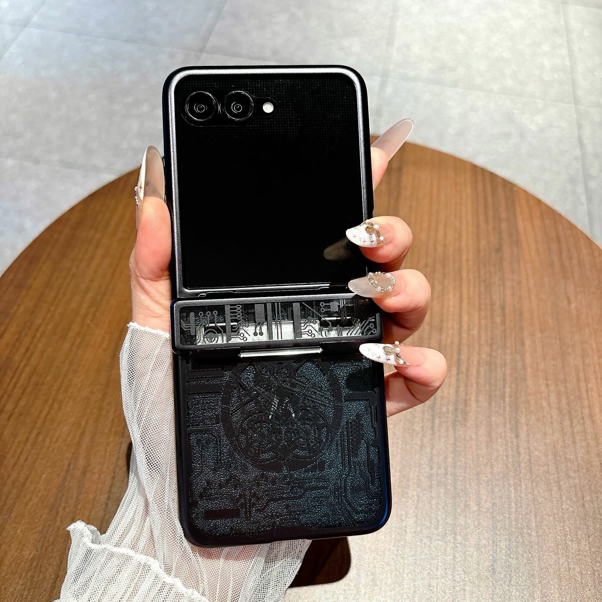 Чехол для Motorola Moto Razr 70/Моторола Разр 70/Razr 2026, soft touch, чехол-кардиомонитор, пластик, защита камеры, ударопрочный, усиленные углы, Motorola, black,