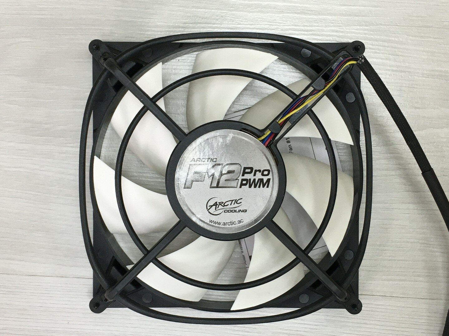 Вентилятор для корпуса Arctic Cooling F12 Pro PWM PST 400-1500RPM 120х120x38.5мм 4 pin