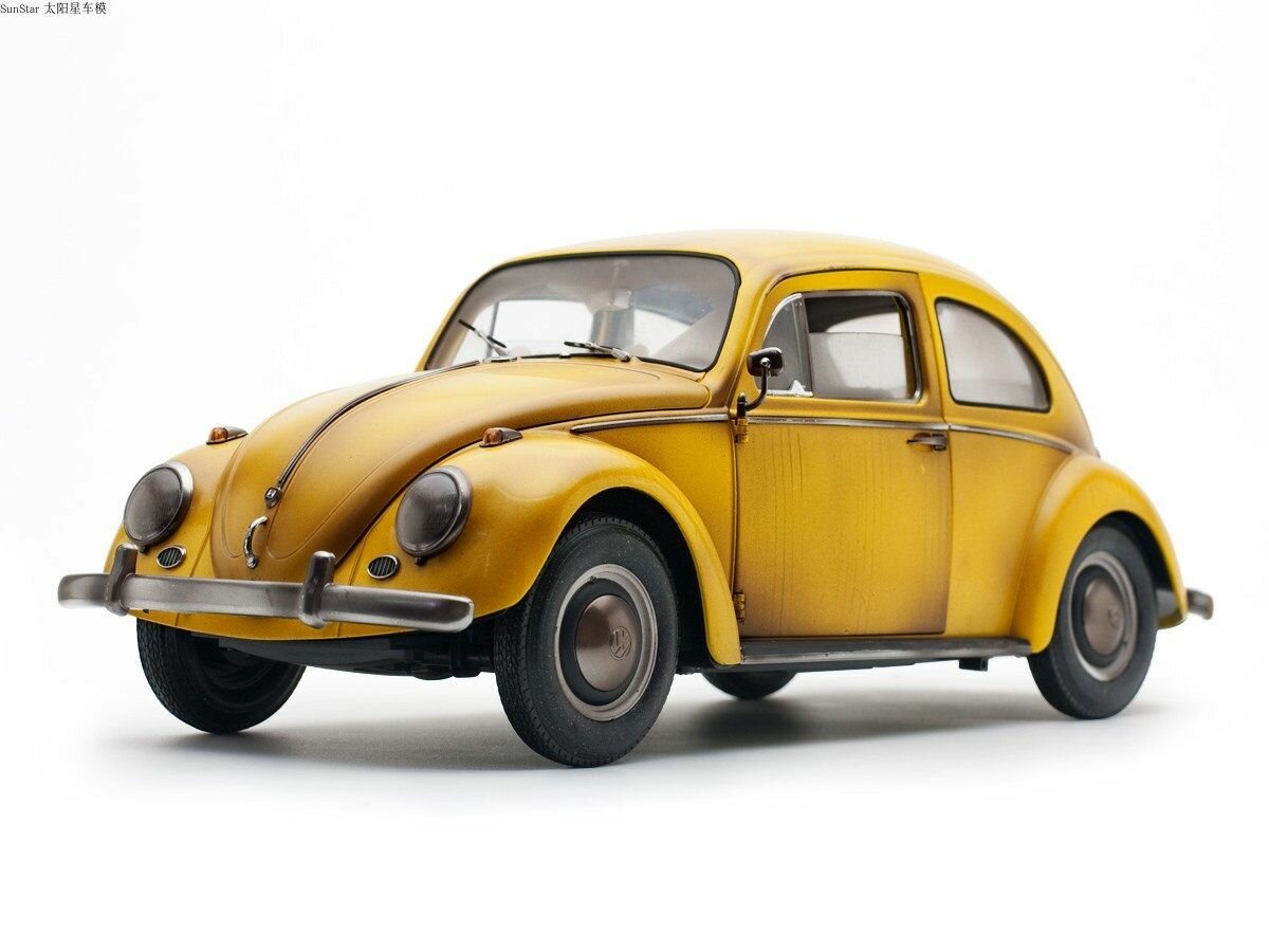 Sunstar Модель автомобиля из имитации сплава 1961 Volkswagen Beetle в масштабе 1:12, версия Wasp Edition, винтажная отделка