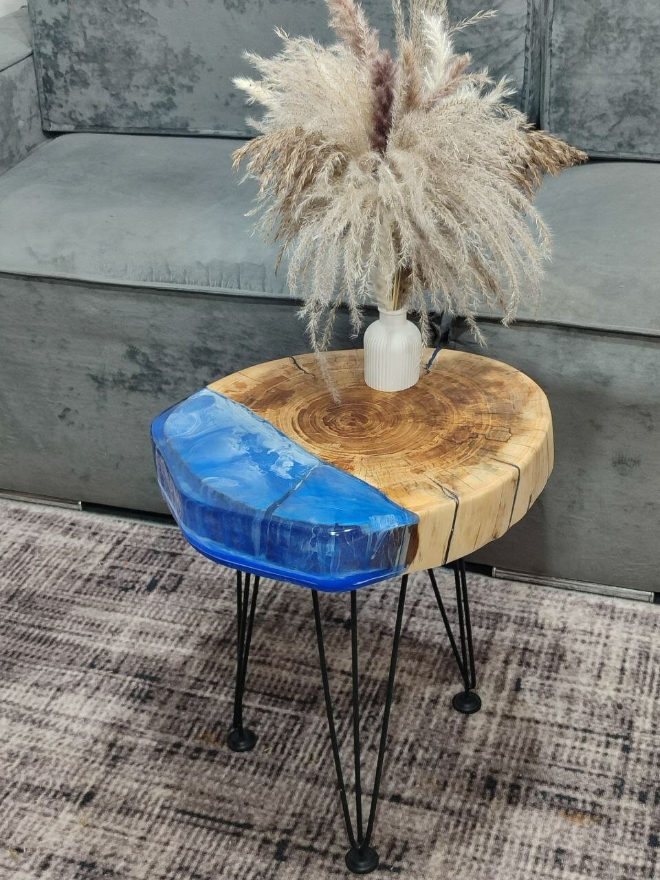 Журнальный стол из массива карагача и эпоксидной смолы 45*39*52 ART-SLEB