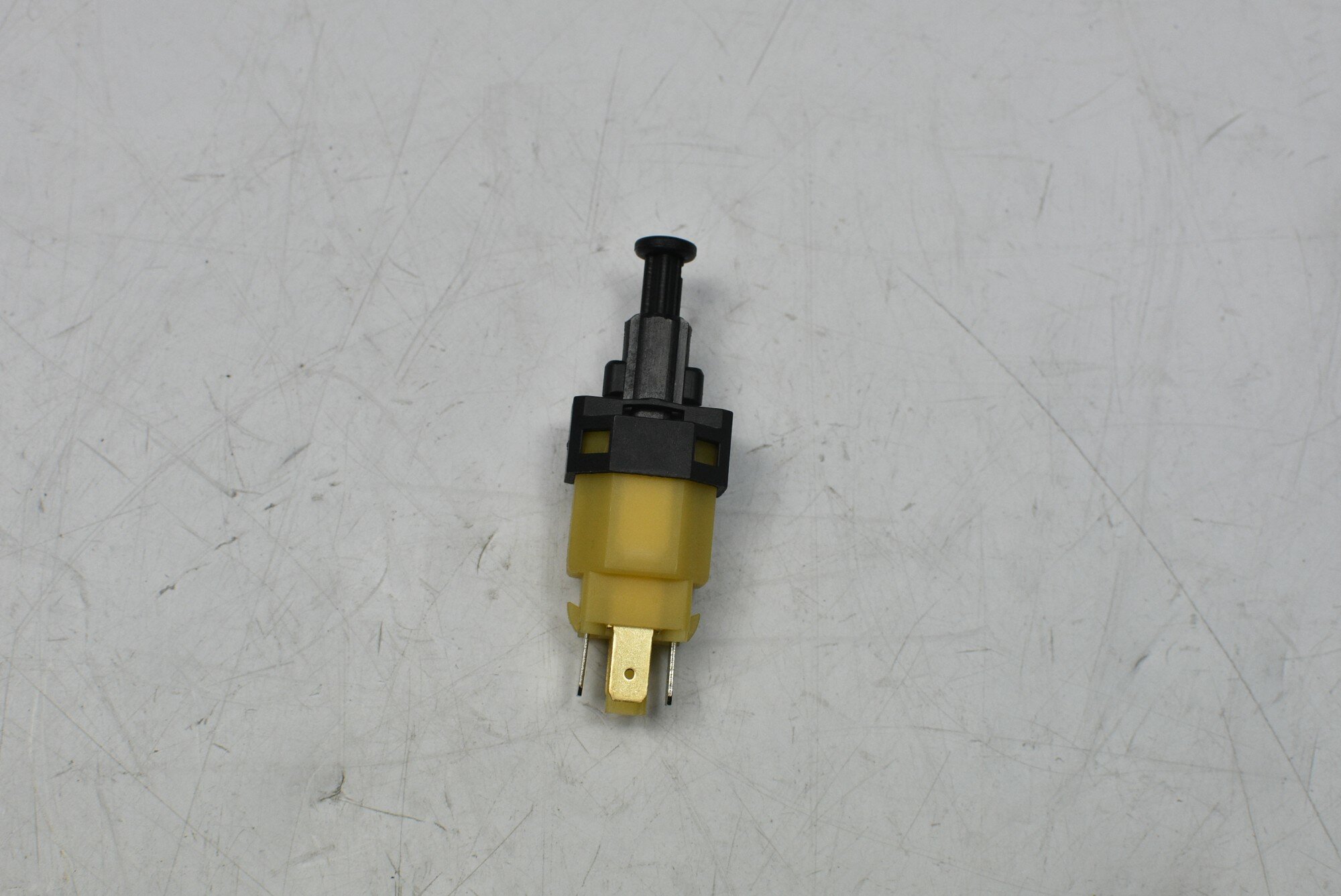 Датчик стоп-сигнала Chery Indis, Tiggo FL, Tiggo 3