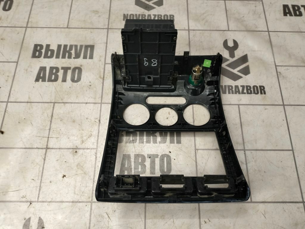 Консоль Kia RIO 1 2000-2004 — фото 1