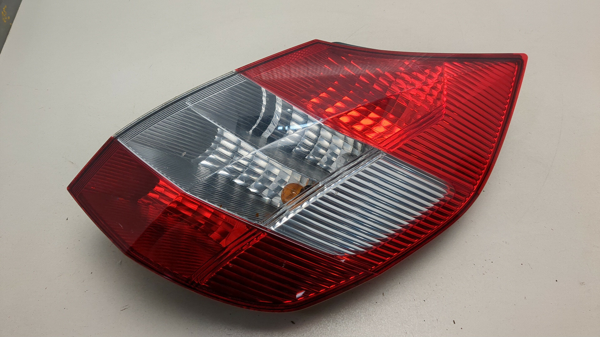 Фонарь (задний) правый Renault Scenic Б/У