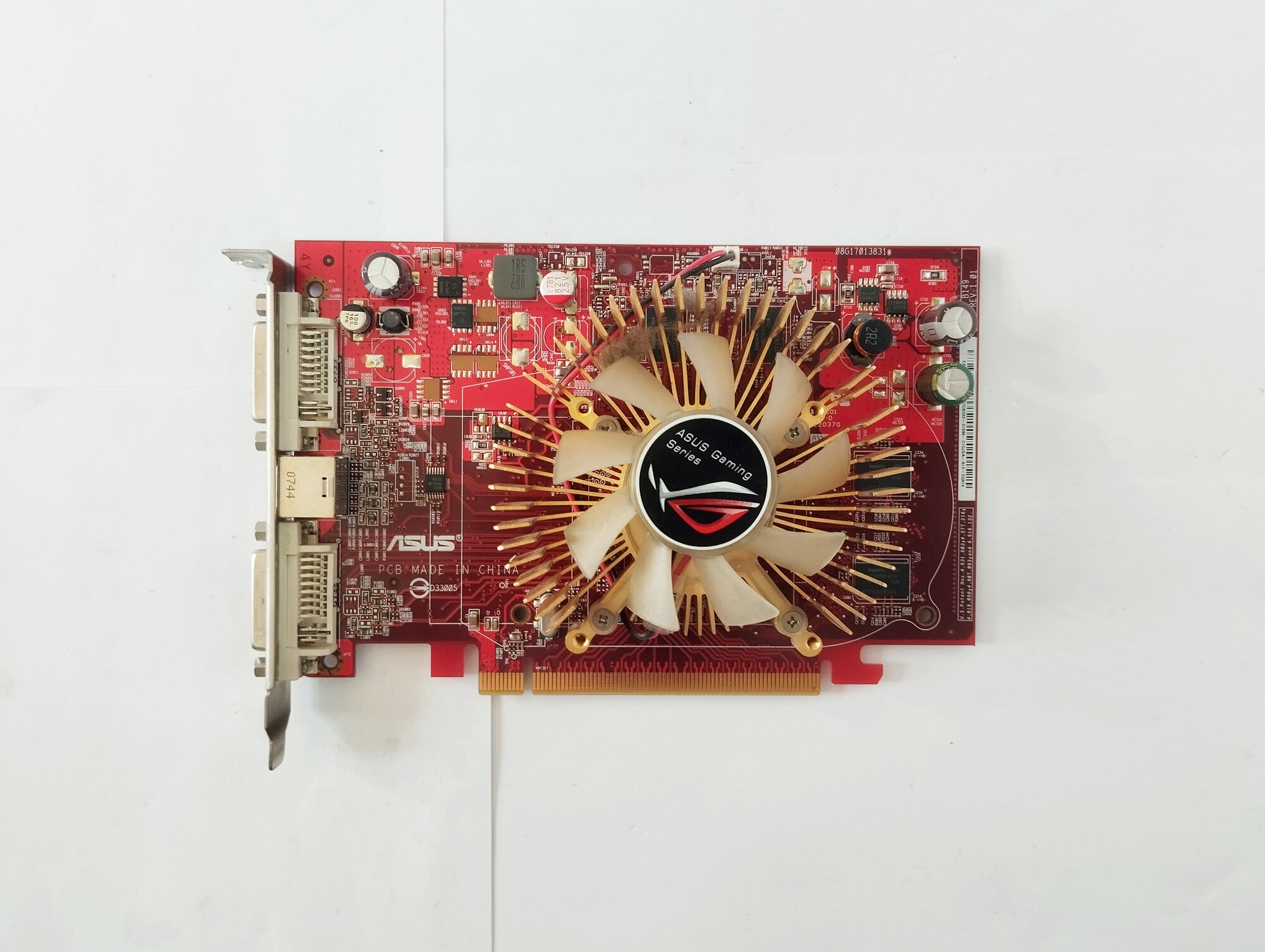 Видеокарта Radeon HD 2600 Pro 256Mb