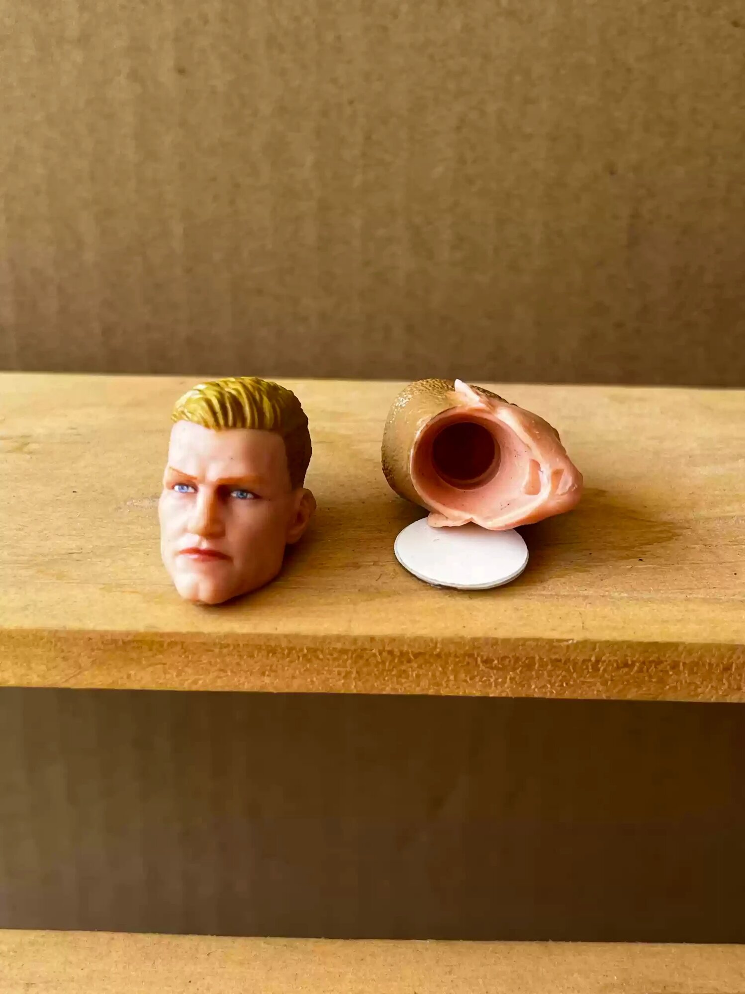 Модель головы солдата Hot Toys 1/12, цвет 3
