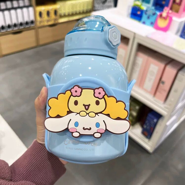 Большая термоизолированная бутылка для воды Miniso Sanrio Outdoor Park, 560 мл, с изображением персонажа Cinnamoroll