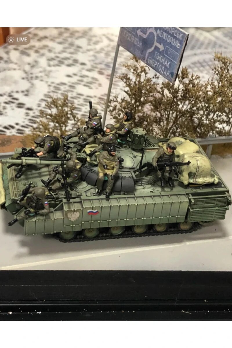 Фигурки российских спецназовцев 1/72 масштаба 4 шт.