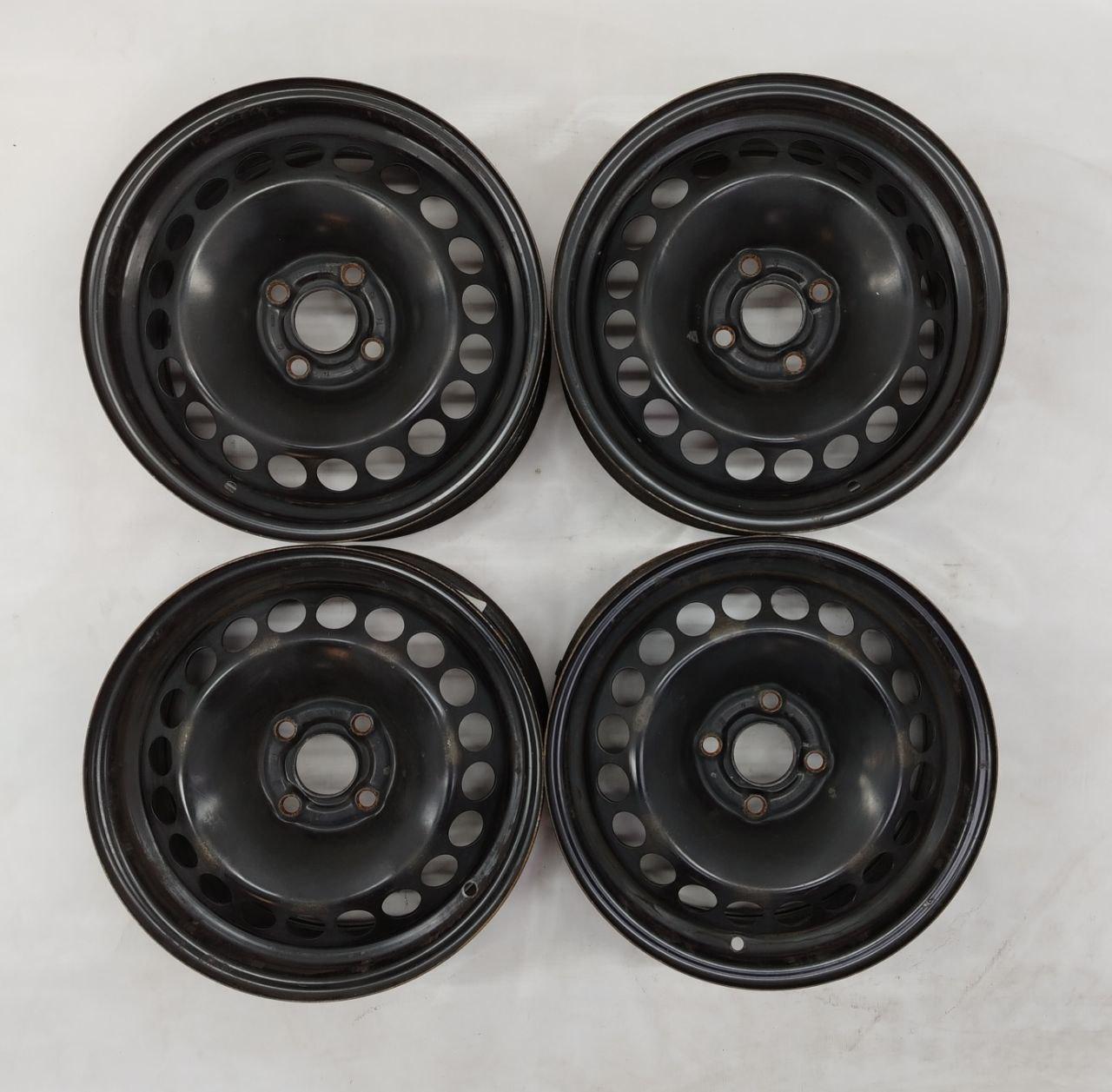 Комплект (4 шт) колесных дисков Штампованные 15x6 PCD 4x100 D60.1 ET40 (Реплика)