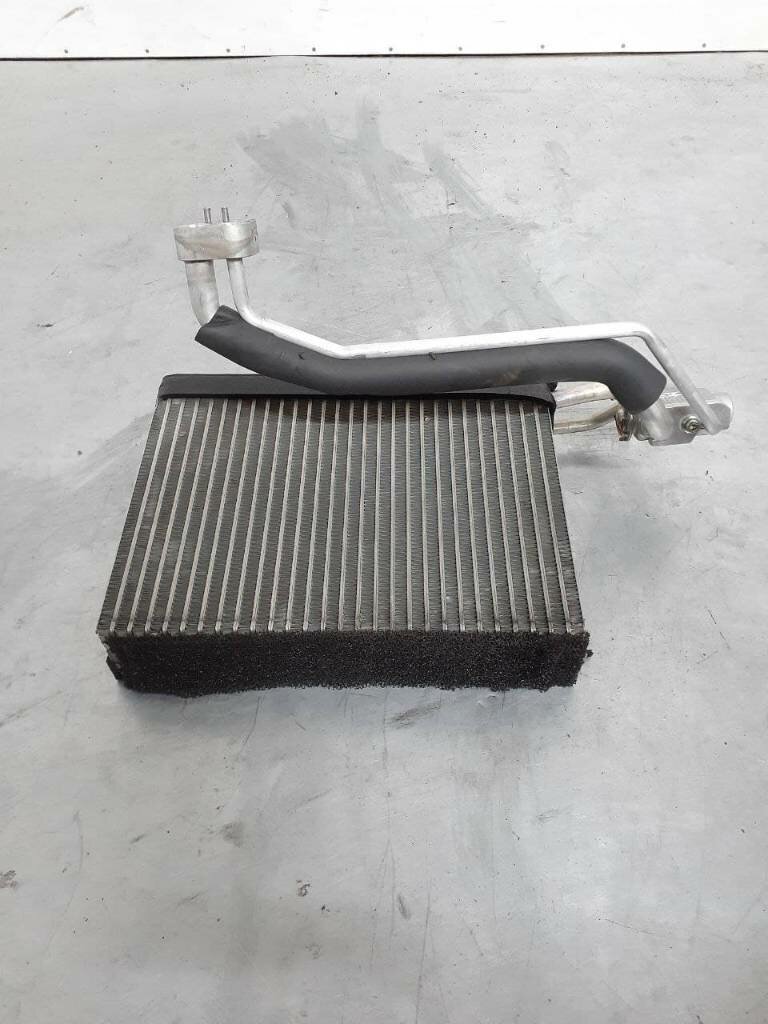 Радиатор кондиционера BMW 7 E65/E66 2002 64116906268