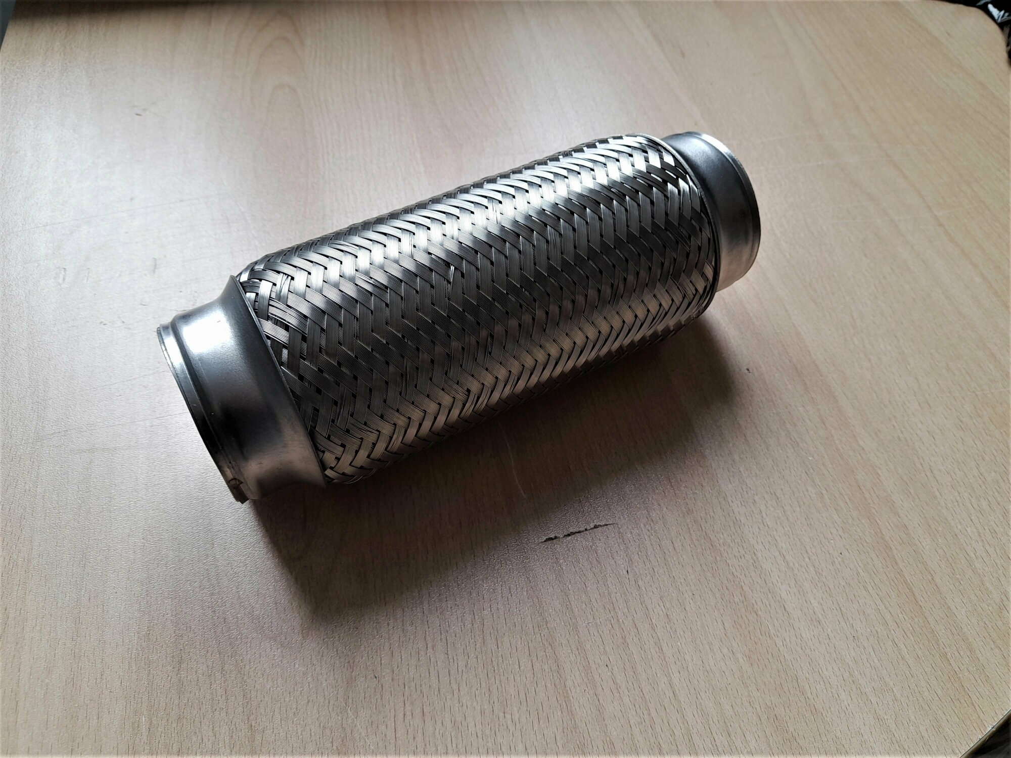 Гофра 3-х слойная выпускного коллектора 55x200 мм на Форд Фокус 2, C-Max, Мондео 4