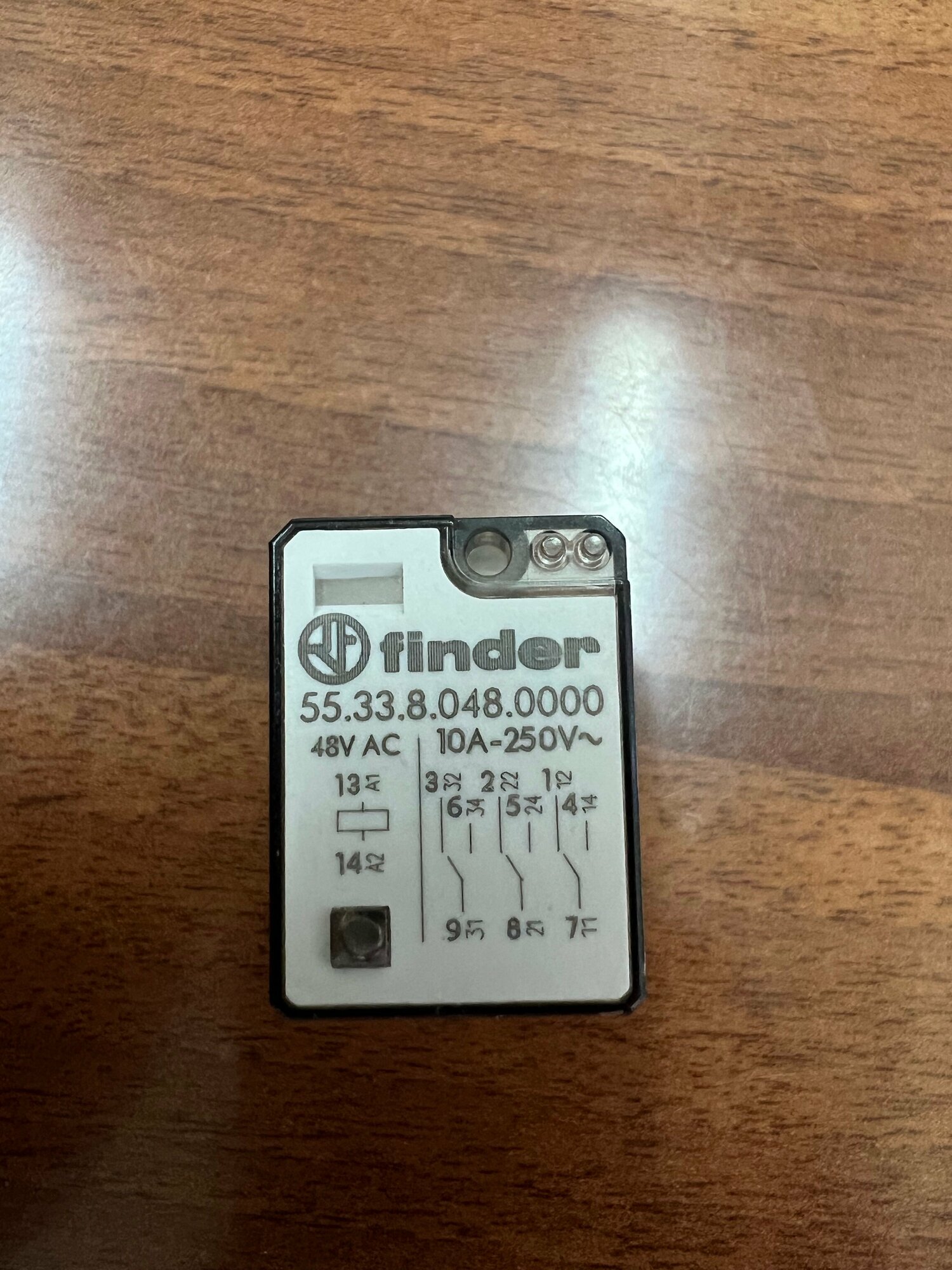 Finder 55.33.8.048.0000
