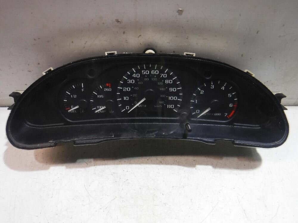 Панель приборов Chevrolet Cavalier 22714993