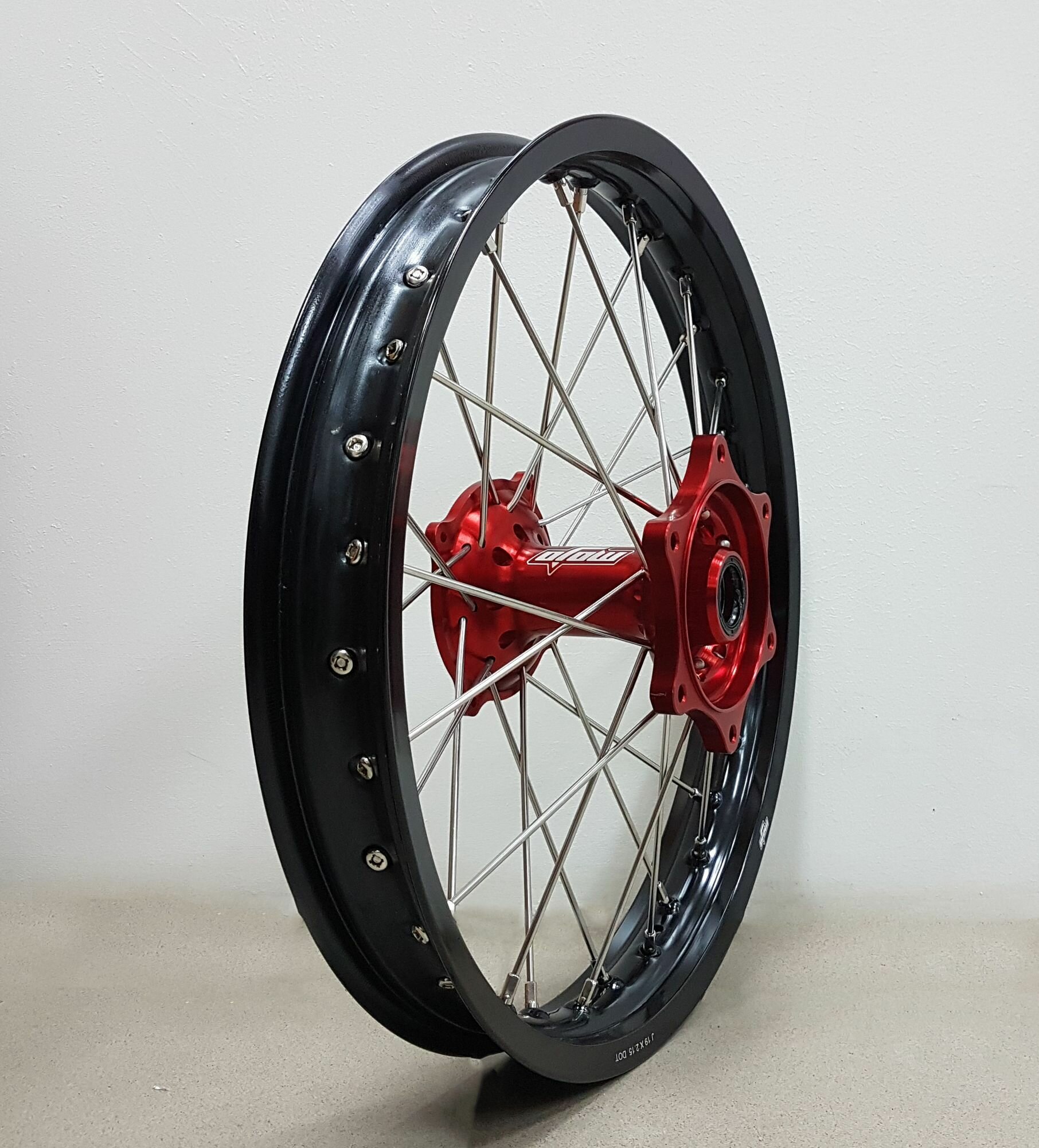 Диск колёсный задний 19" 2,15x19 CRF(32H) CNC MOJO 25мм ч