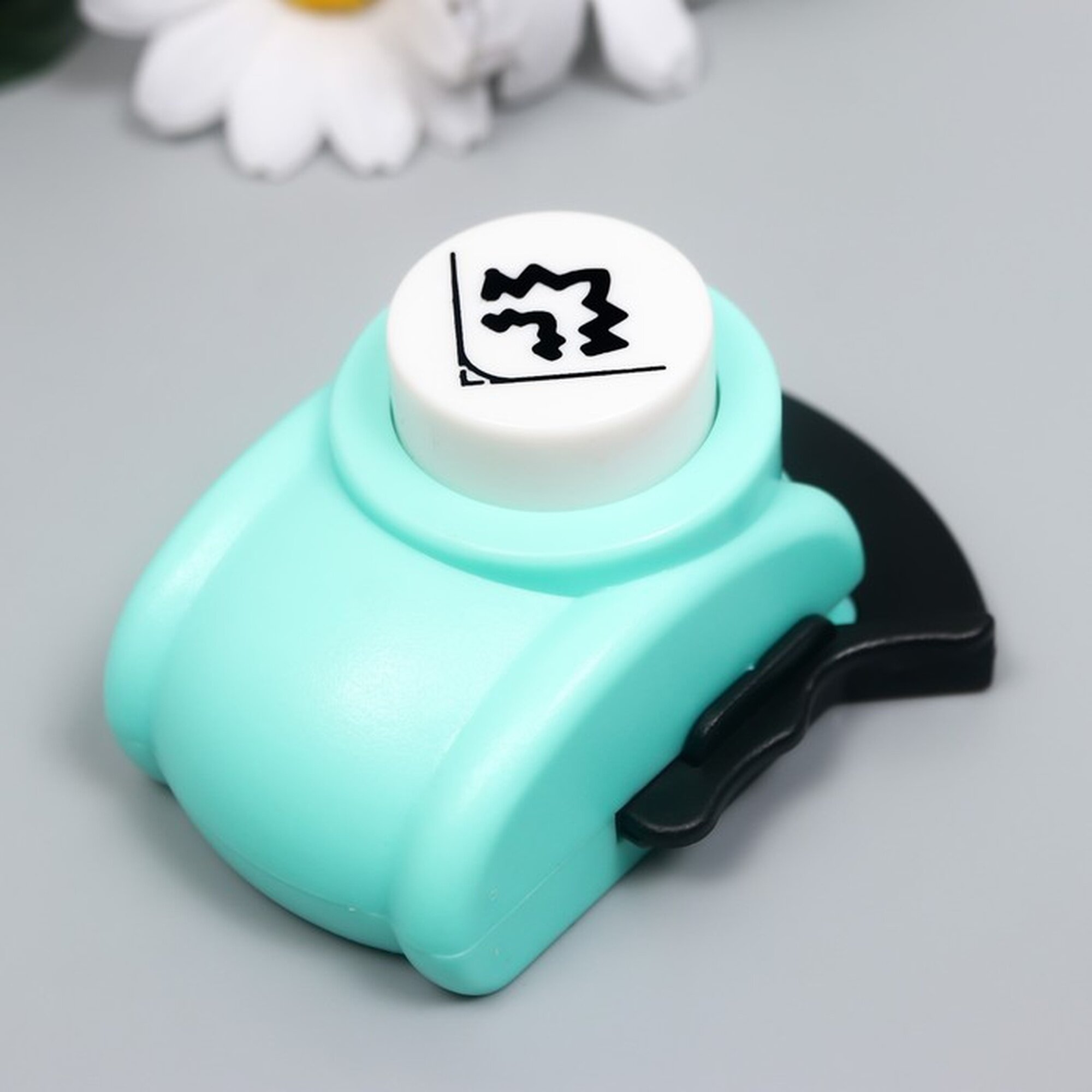 Дырокол Арт Узор "Вспышка", фигурный, для угла листа, для штампинга, 2,5см