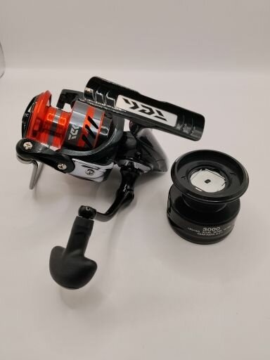 Катушка спиннинговая Daiwa Ninja LT 3000 безынерционная универсальная рыболовная