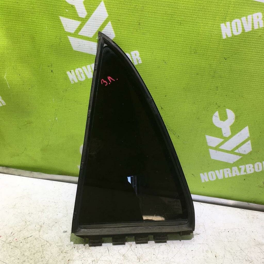 Стекло двери задней левой (форточка) Toyota Corolla E12 2001-2006