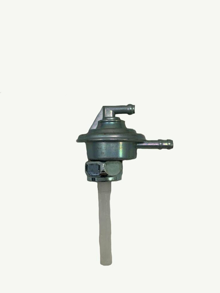 Бензокран вакуумный с гайкой (2 штуцера) для мототехники