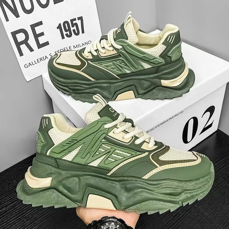 Мужская обувь 2025 года, новая летняя сетчатая дышащая спортивная повседневная обувь с мягкой подошвой для подростков, увеличивающая рост, толстая подошва, модная обувь для папы