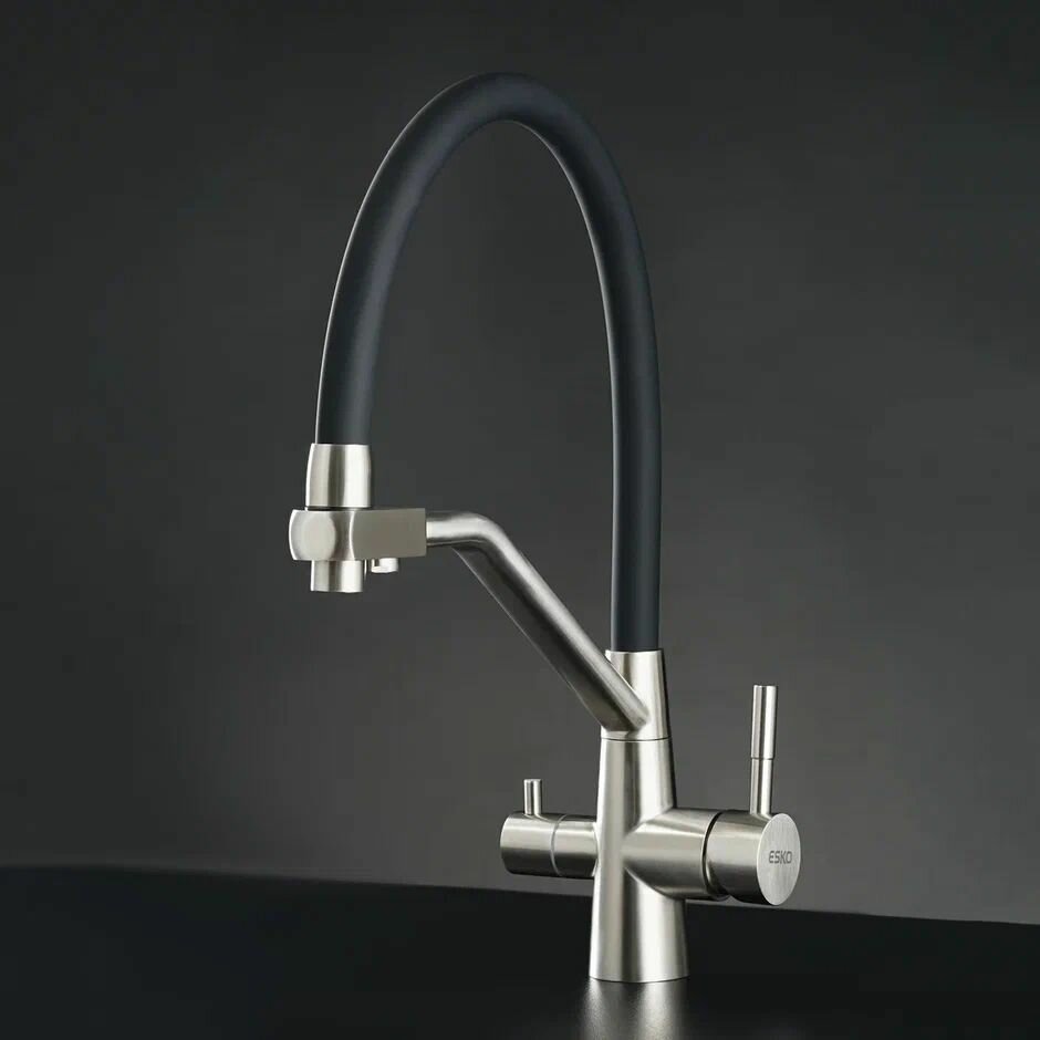 Смеситель для кухни с подключением к фильтру черный с гибким изливом из нержавеющей стали