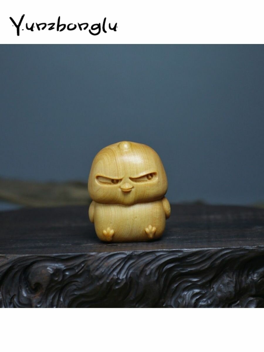 Yunzhonglu Статуэтка злого цыплёнка, Натуральная древесина, Туя восточная, Резьба по дереву
