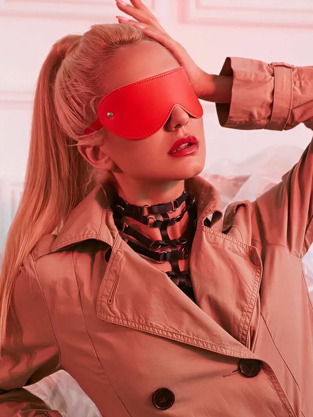 Маска БДСМ эротик для ролевых игр для взрослых 18+, цвет красный