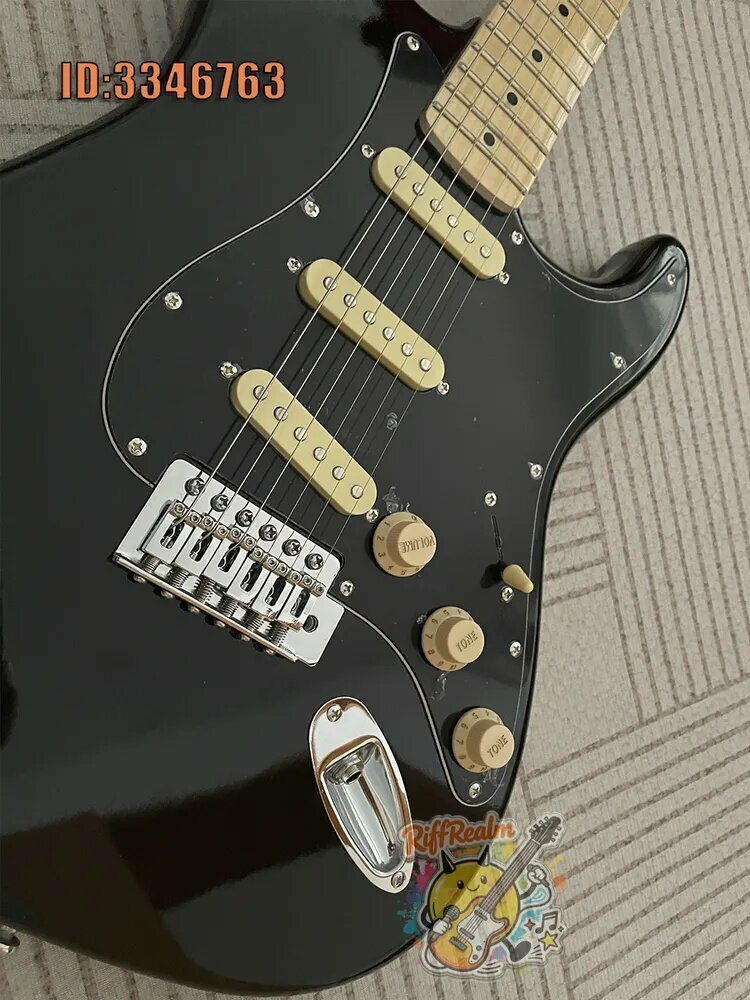 Электрогитара Stratocaster 6-струнная, корпус Дерево