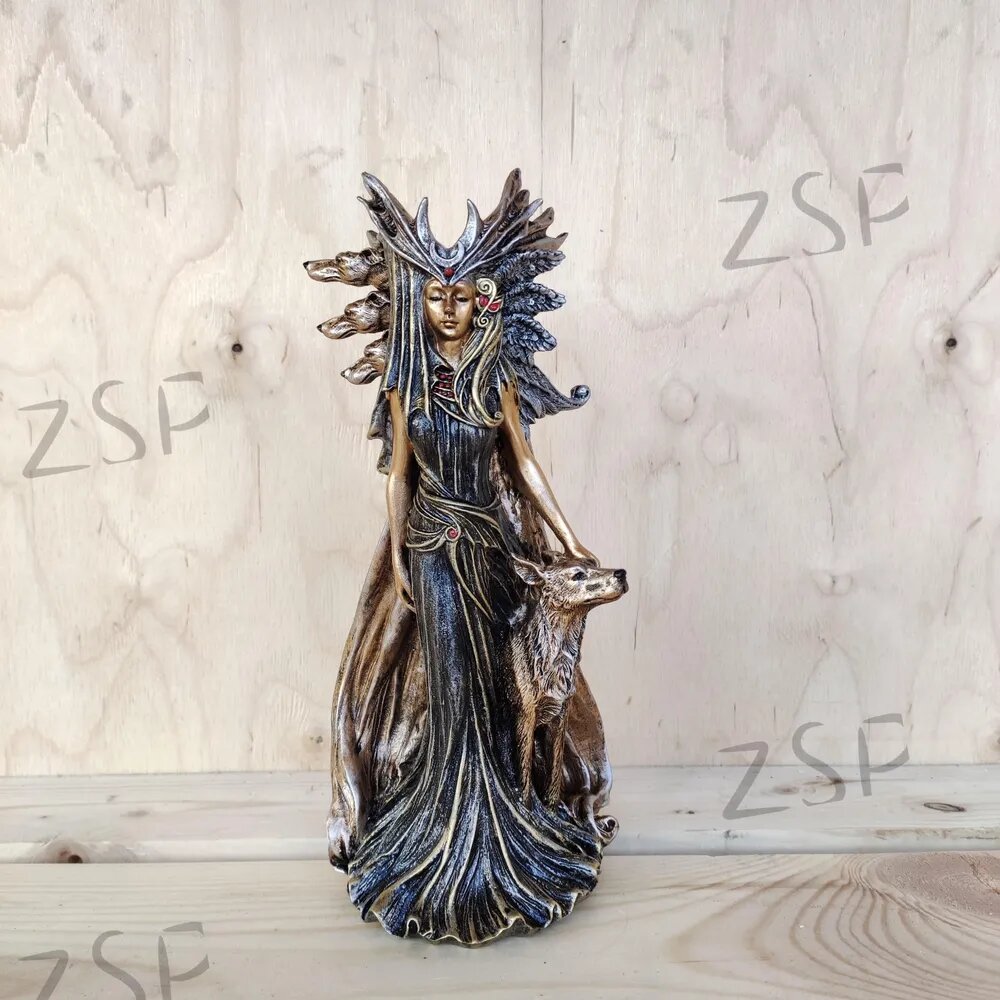 Статуэтка богини Гекаты / статуэтка для интерьера