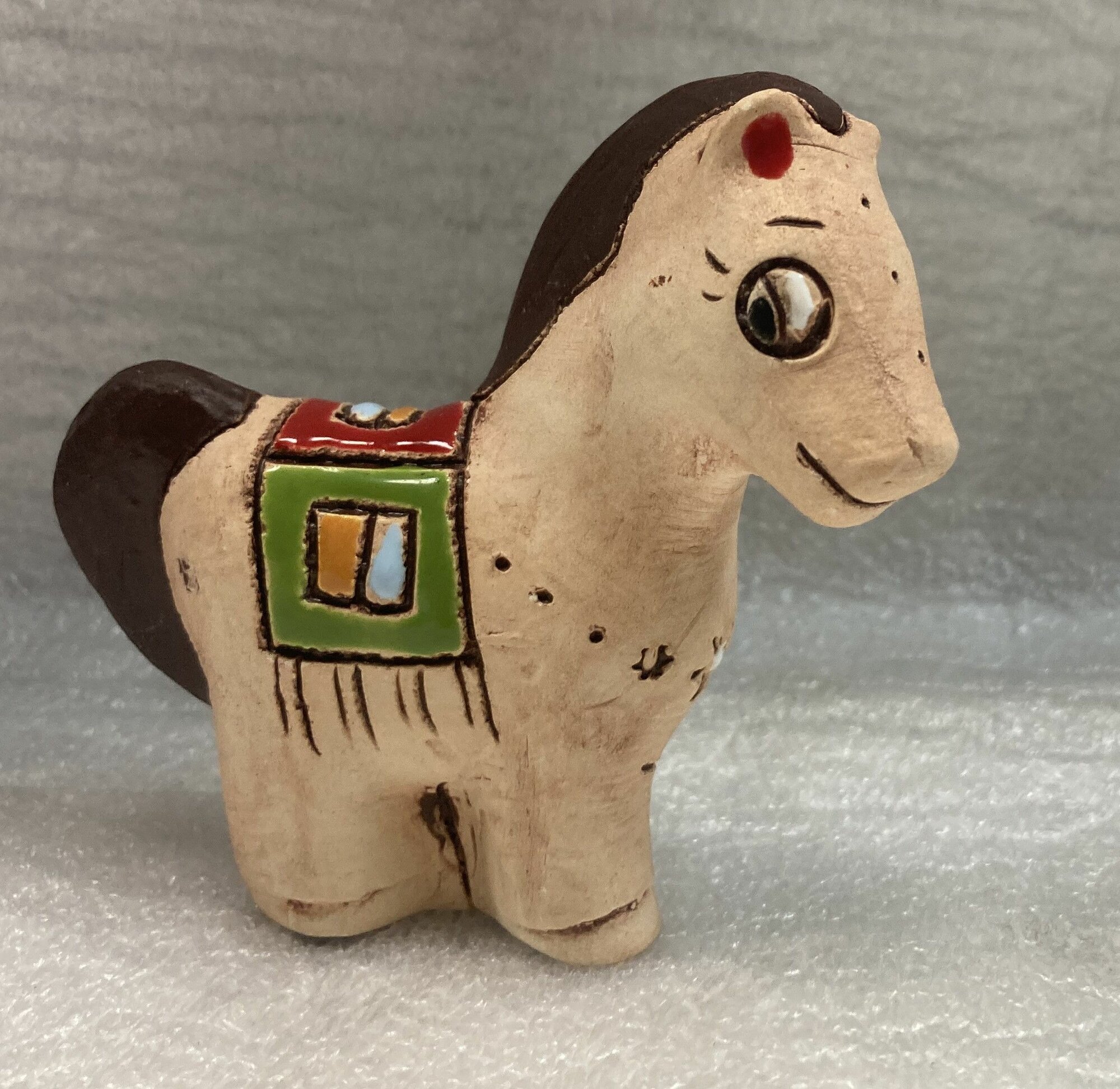 Статуэтка авторская "Лошадка мини", 8х9х2,5 см. дизайнерская керамика.