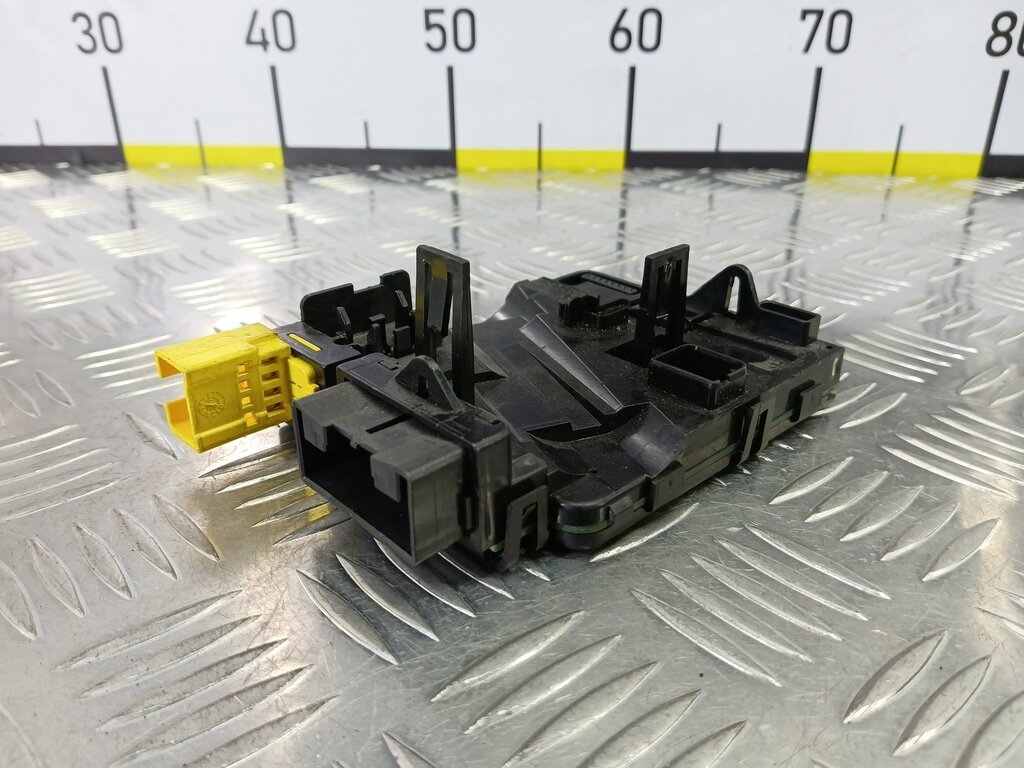 Блок управления Б/У для Volkswagen Caddy III (2004—2010) 1K0953549BB