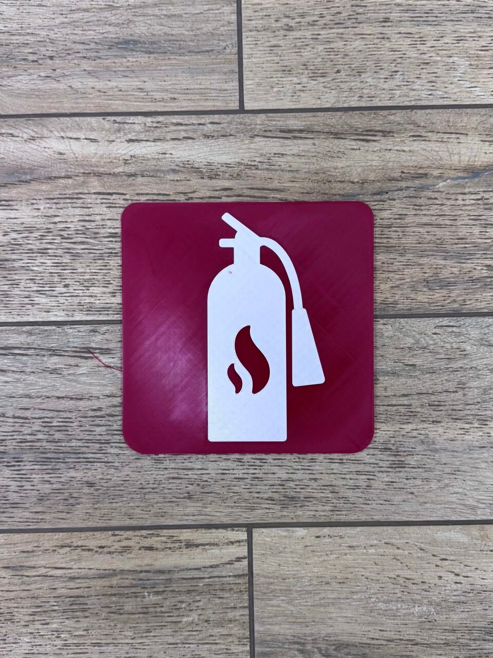 Табличка "Огнетушитель" 190x190мм (3D печать)