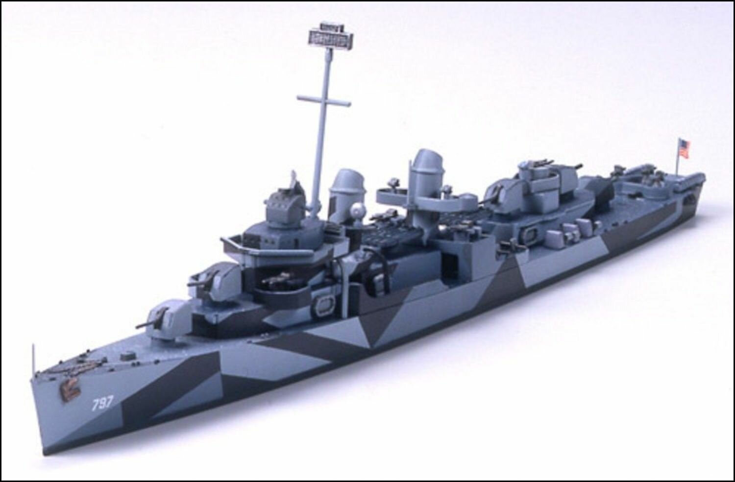 Эксклюзивная модель 1 700 для сборки корабля США DD 797 Cushing класса Fletcher от TAMIYA 31907