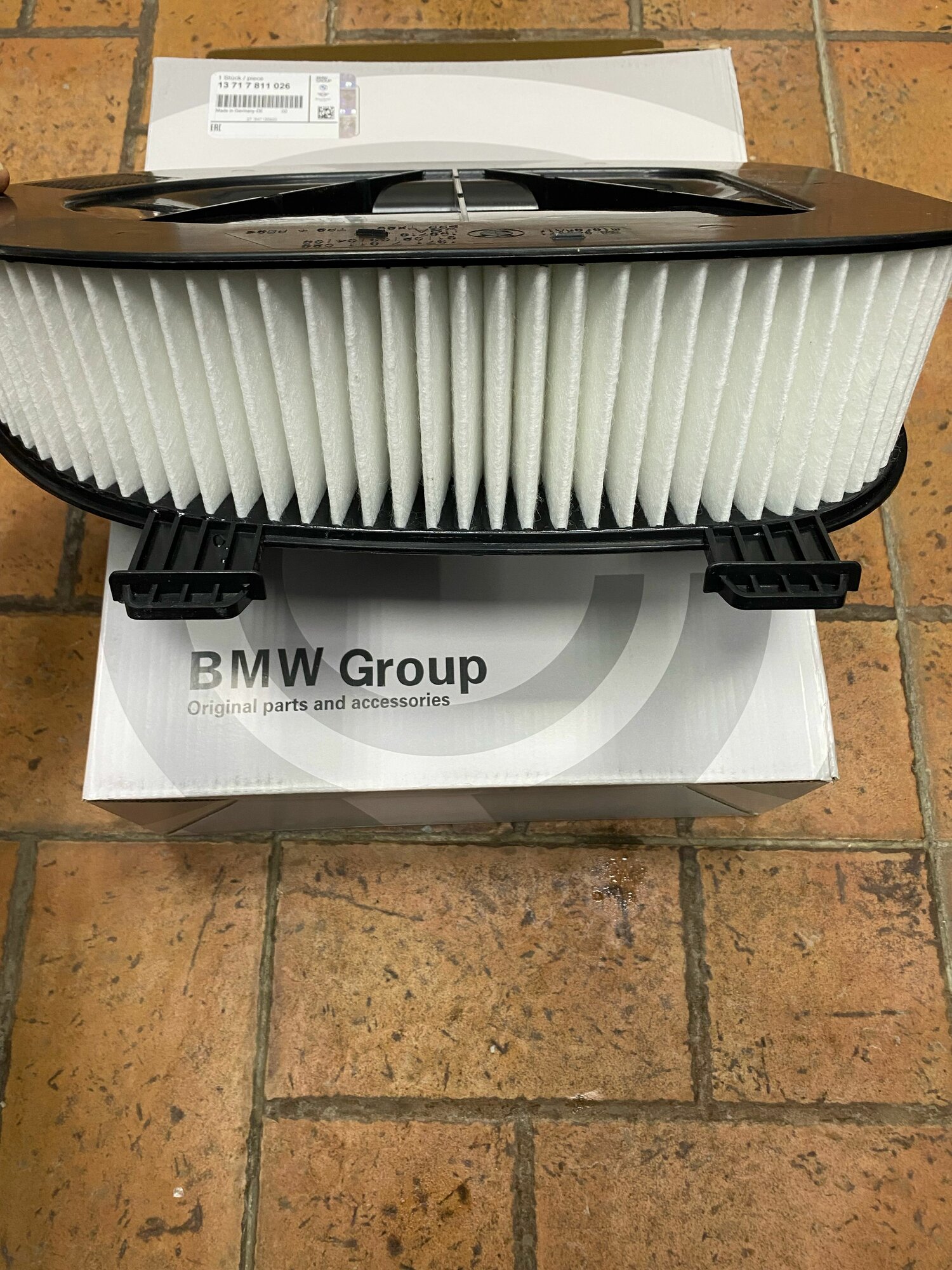 Фильтр воздушный BMW 13717811026