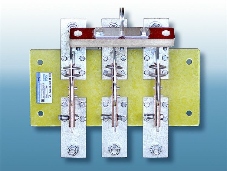 Разъединитель РЕ19-39-31190 630А и/п SSA-Energy, управление штангой, на изоляционной плите