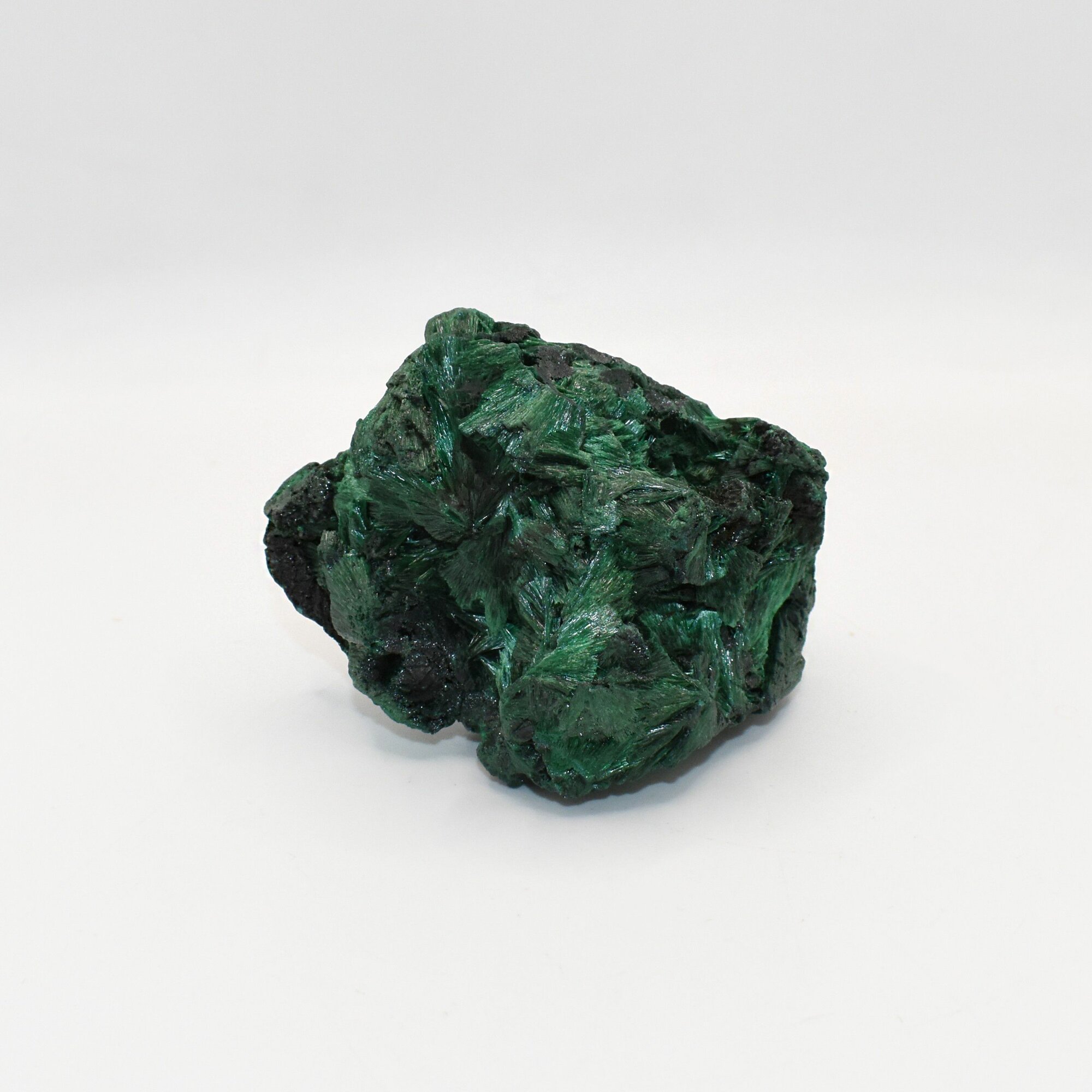 Малахит плисовый, 165 г, Лаос. 100% природный