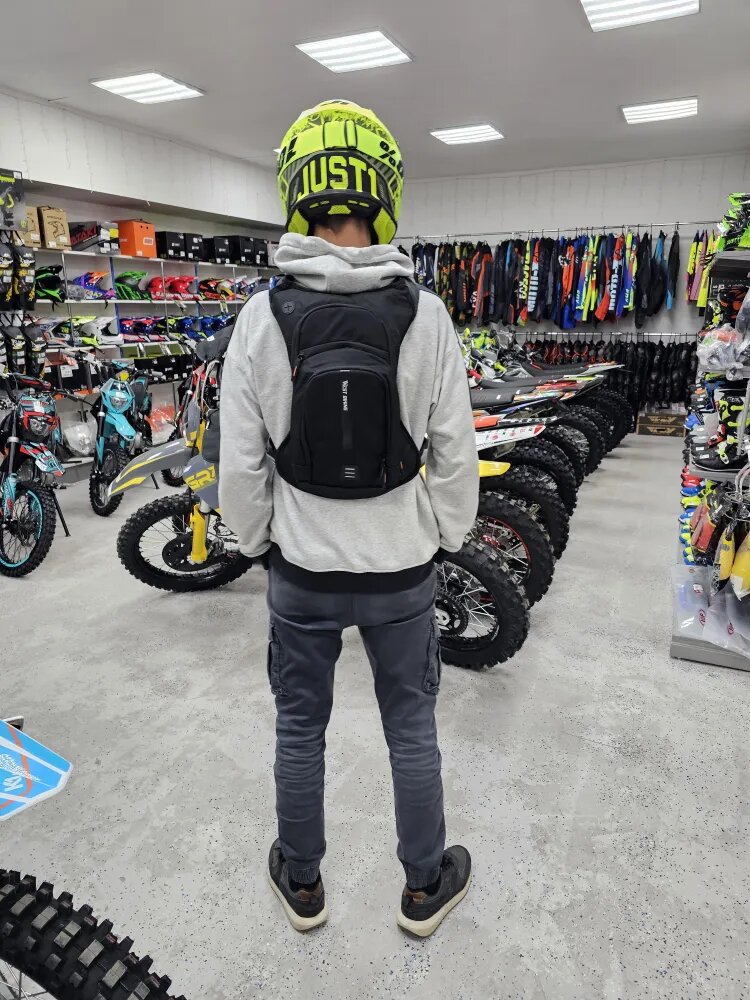 Рюкзак West Biking для велоспорта с гидратором 2л, черный, 10 литров — фото 1