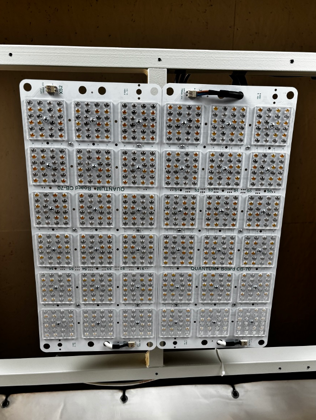 Квантумборд FITON QB-140 для растений ,16-140 В, т линза 90, полный спектр, фитолампа для растений