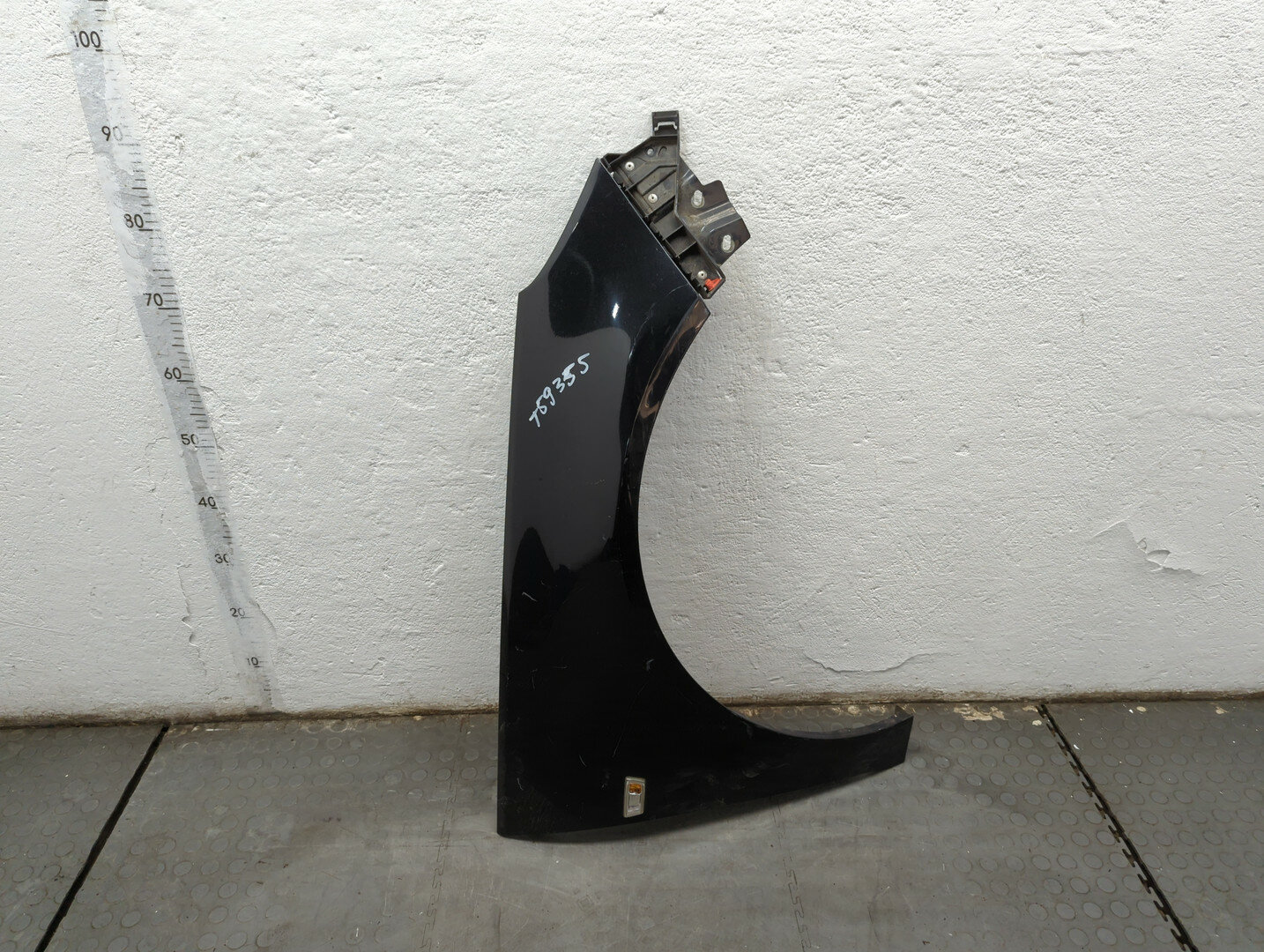 Крыло правое переднее Opel Insignia Б/У