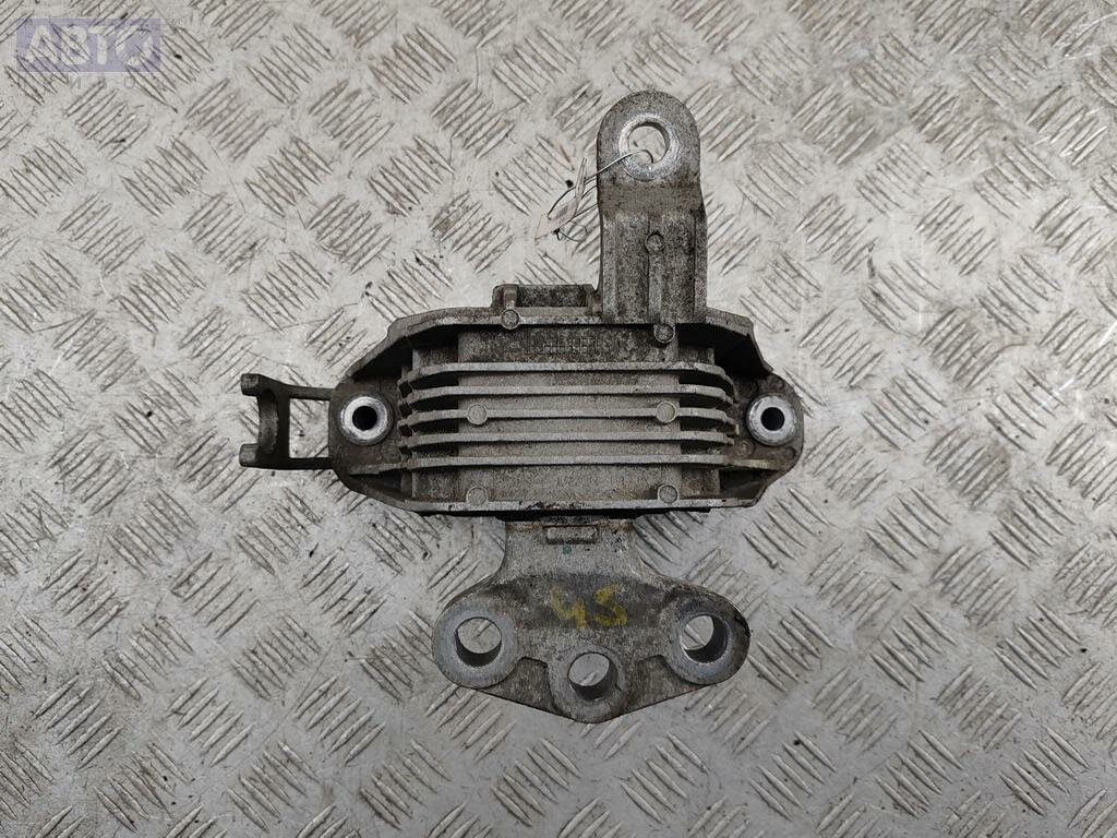 Подушка крепления двигателя Opel Astra J (2009-2015)