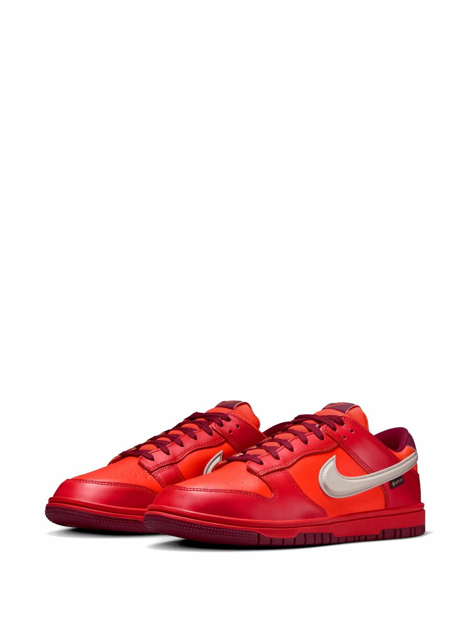 Кроссовки NIKE Gore-Tex low sneakers, размер 13 US, красный — фото 1
