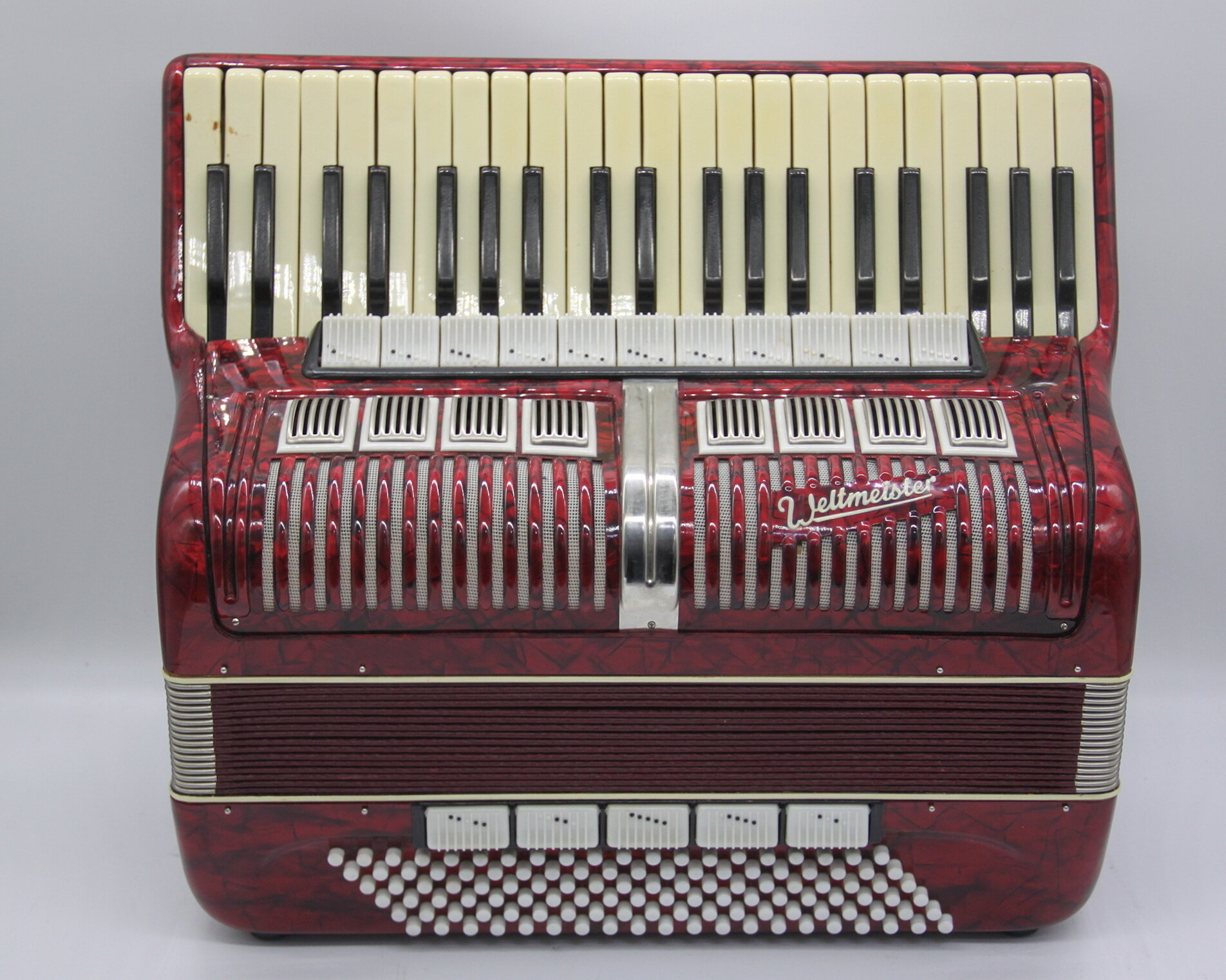 Концертный аккордеон Weltmeister (под ремонт)