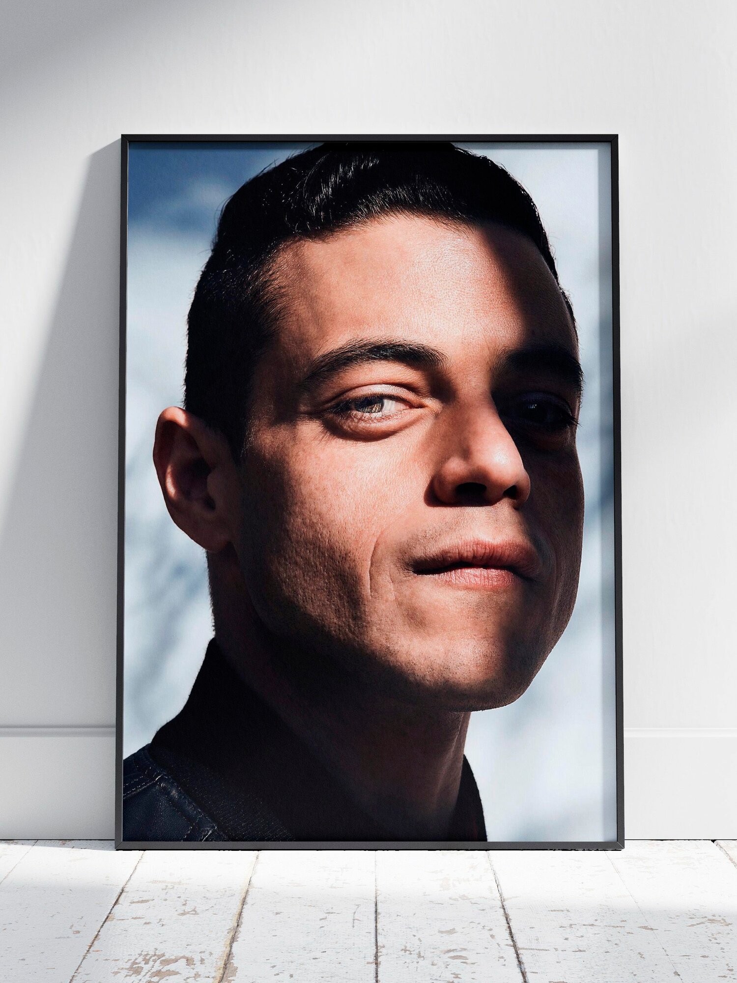 Плакат на стену для интерьера Рами Малек (Rami Malek 43) - Постер по актеру фильма, кино, сериала формата A4 (21x30 см)