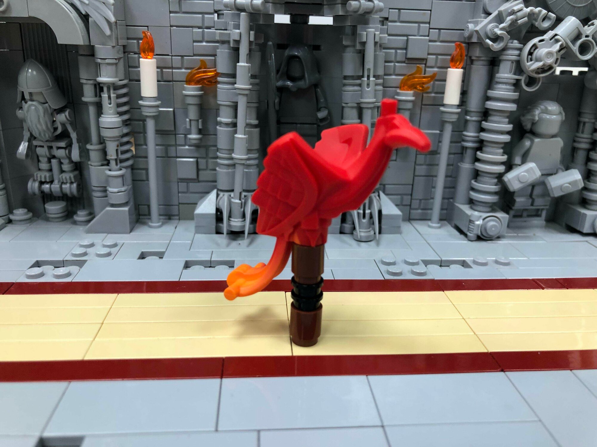 Деталь Lego 43744pb01 Phoenix with Marbled Orange Tail Feathers Pattern (HP Fawkes)