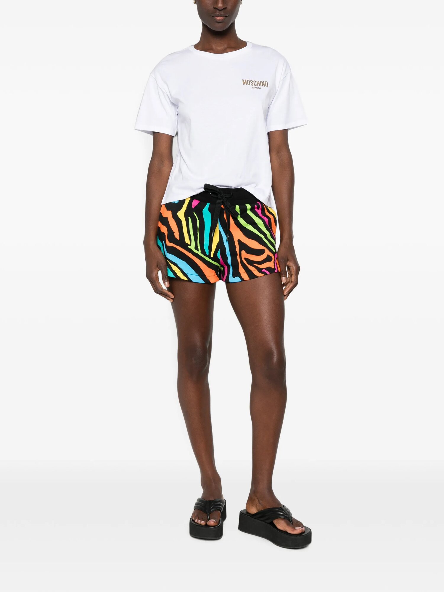 Футболка MOSCHINO Logo-print T-shirt, размер 40, бежевый/белый — фото 1